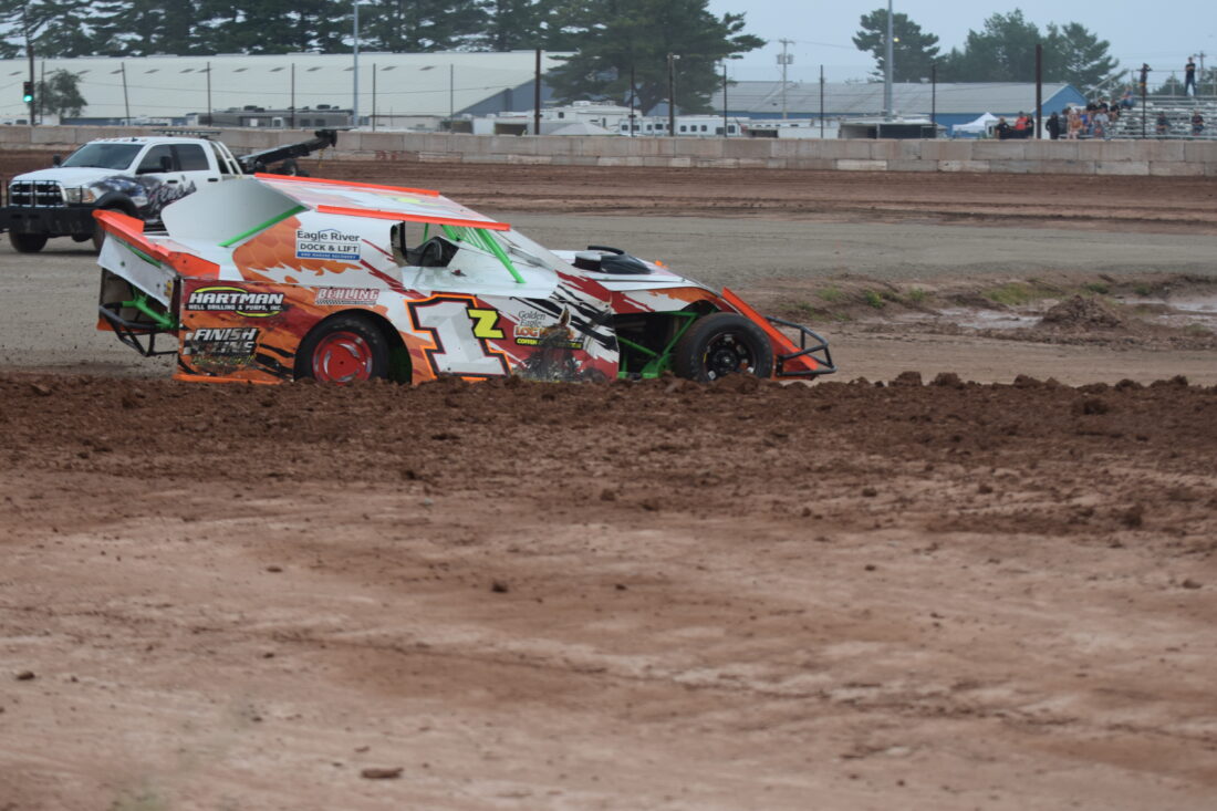 Saturday’s racing action burdened by storms, celebrates fallen racer ...